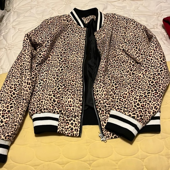 Forever 21 | Jackets & Coats | Leopard Print Varsity Zip Up Jacket With ...